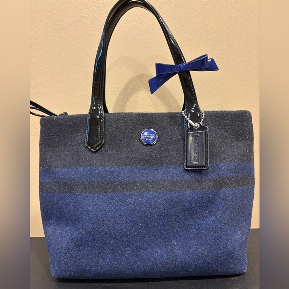 Coach | Bags | Coach Wool Patent Leather Tote Bag F24786 Navycharcoal ...